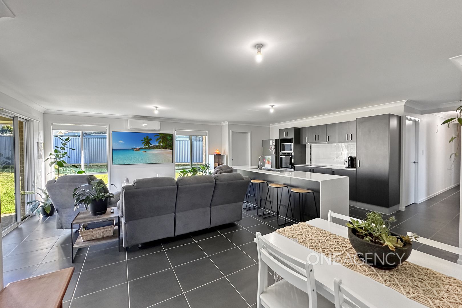12 MacKellar Way, Thrumster NSW 2444 - House For Rent | Domain