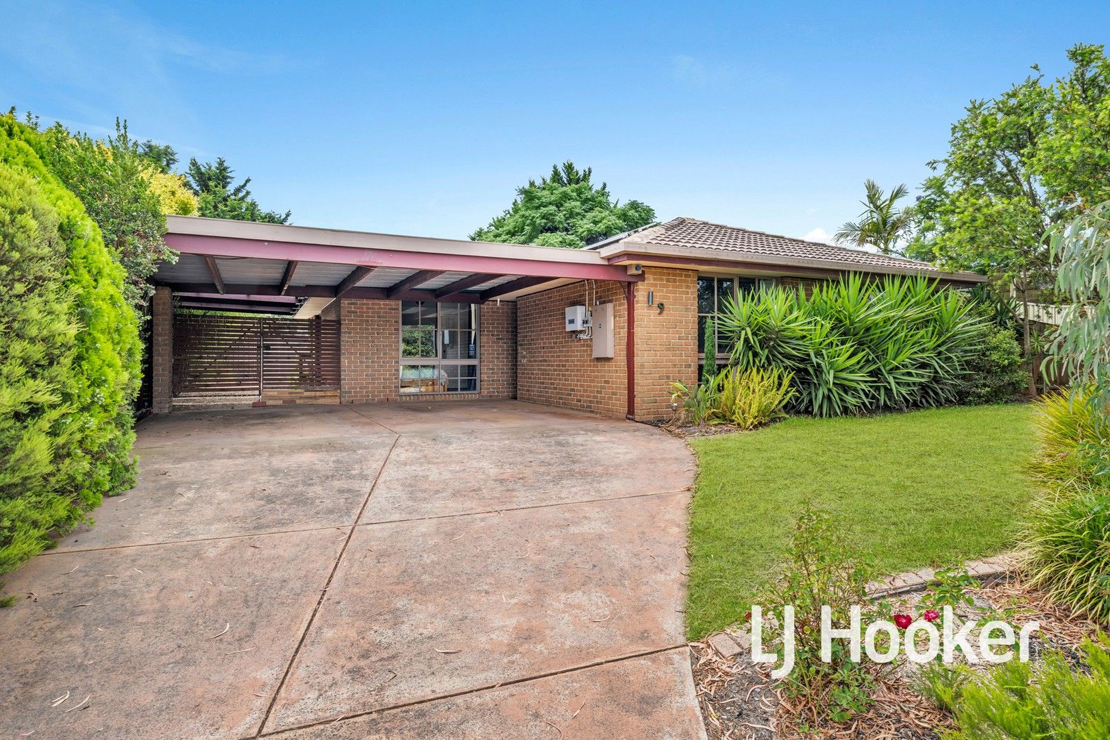 9 Carey Street, Cranbourne North VIC 3977 | Domain