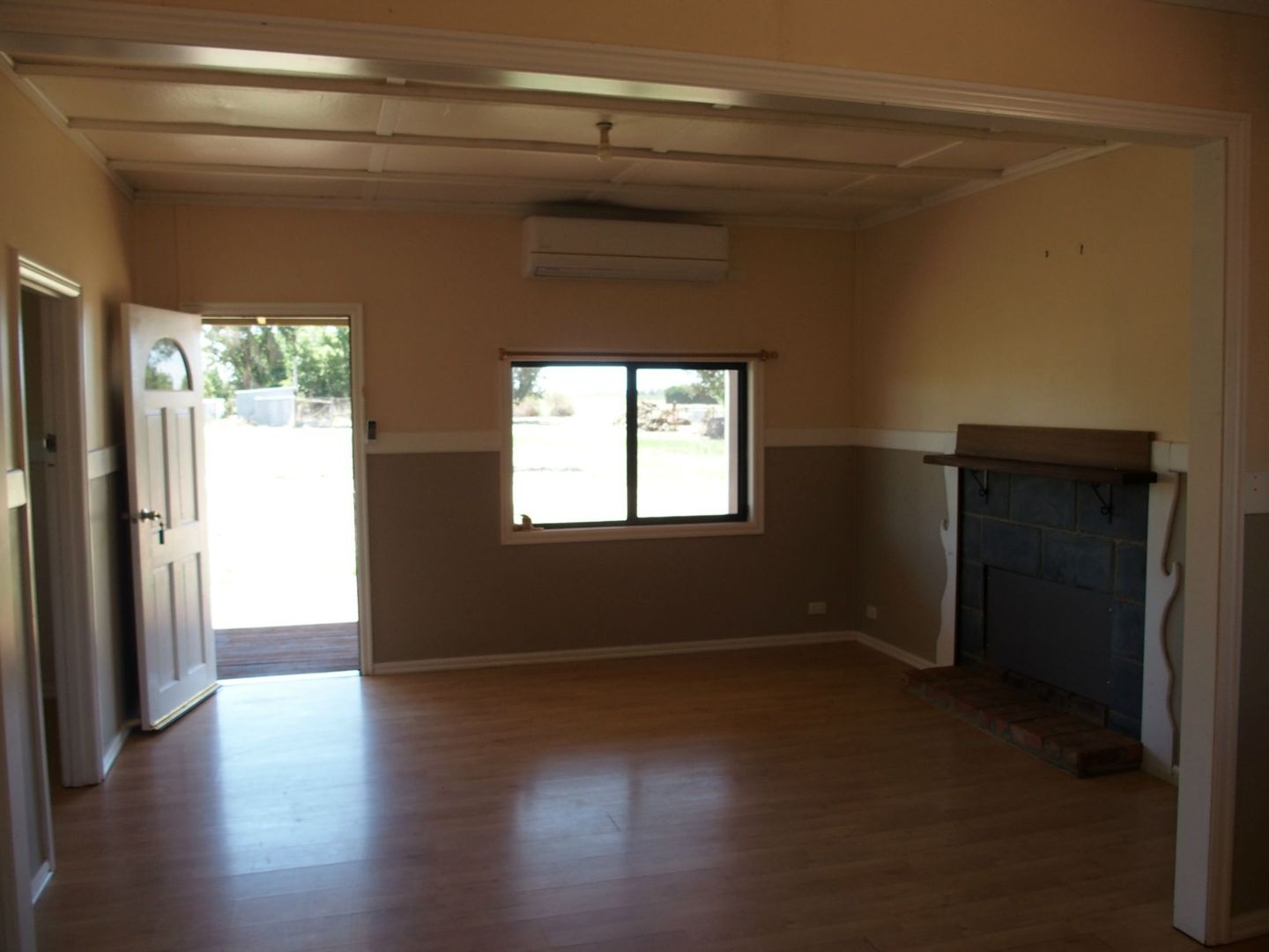 Cobram VIC 3644 - 2 beds house for Rent, $250.00 per week - 11092638 ...