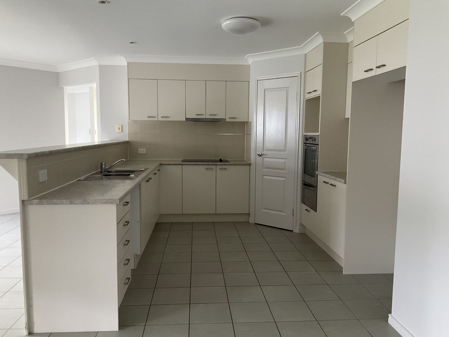 Upper Kedron QLD 4055 - 4 beds house for Sale, For Sale - 2020286626 ...