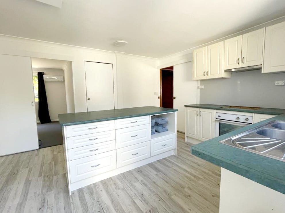 7 Lockrose Street Downstairs, Mitchelton QLD 4053 - House For Rent ...