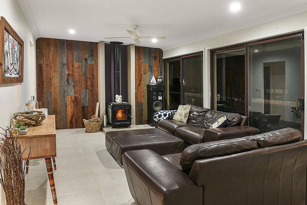 3 Daniel Crescent, Ashmore | Property History & Address Research | Domain