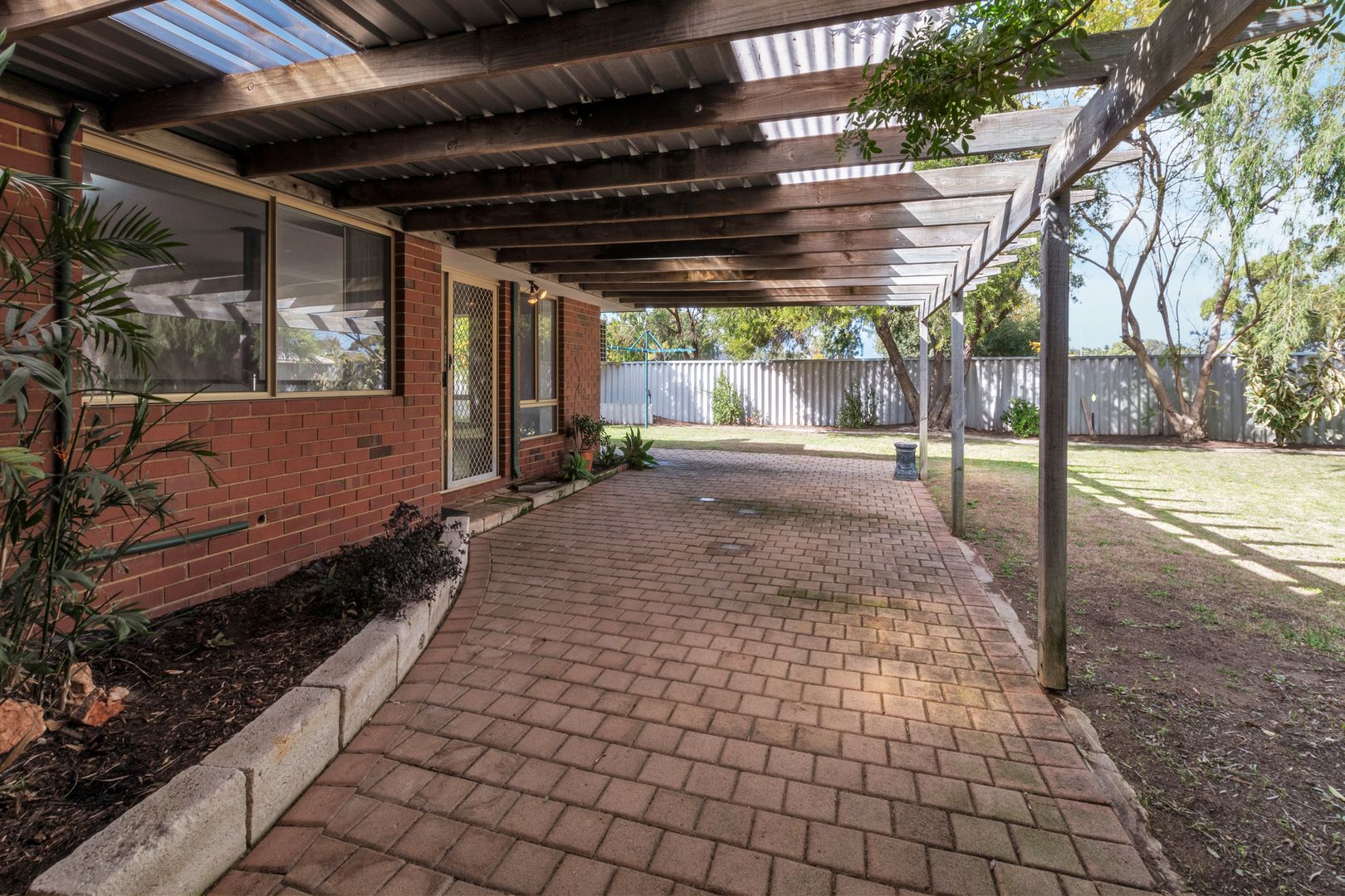 10 Killarney Place, Cooloongup WA 6168 | Domain