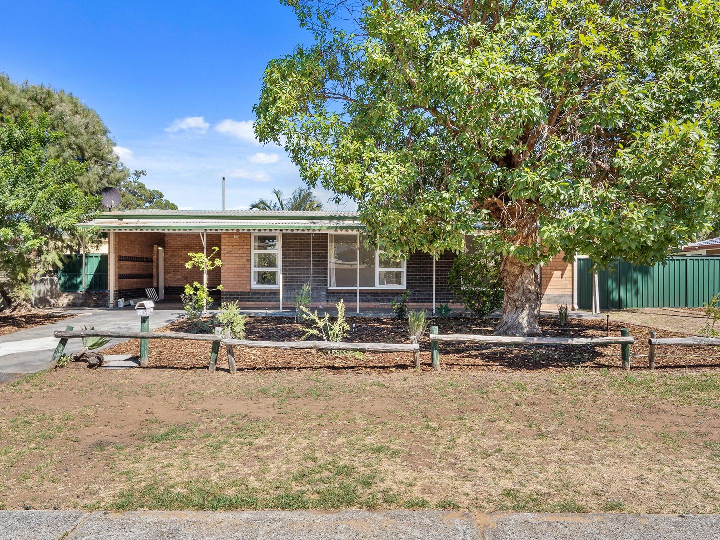 72 Forrest Street, Mandurah WA 6210 - House For Rent - $550 | Domain