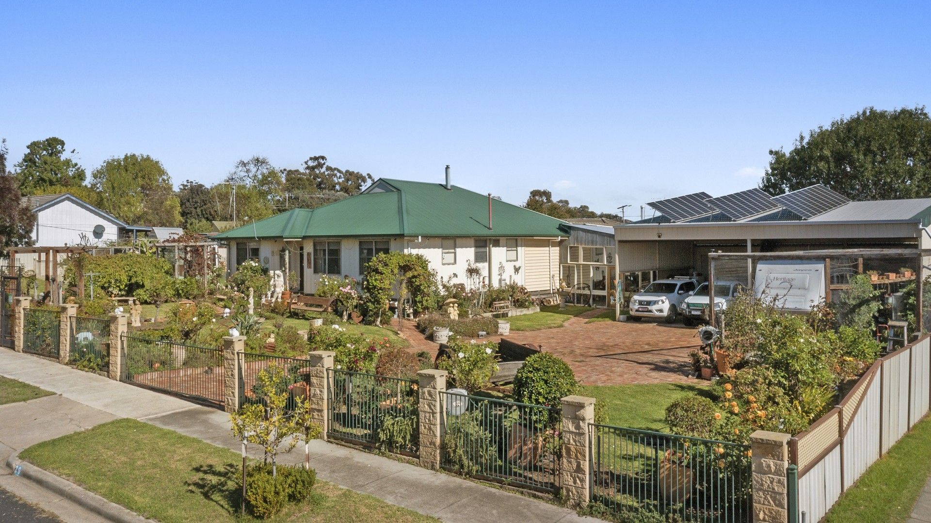 29 McCormack Crescent, Seymour VIC 3660 | Domain