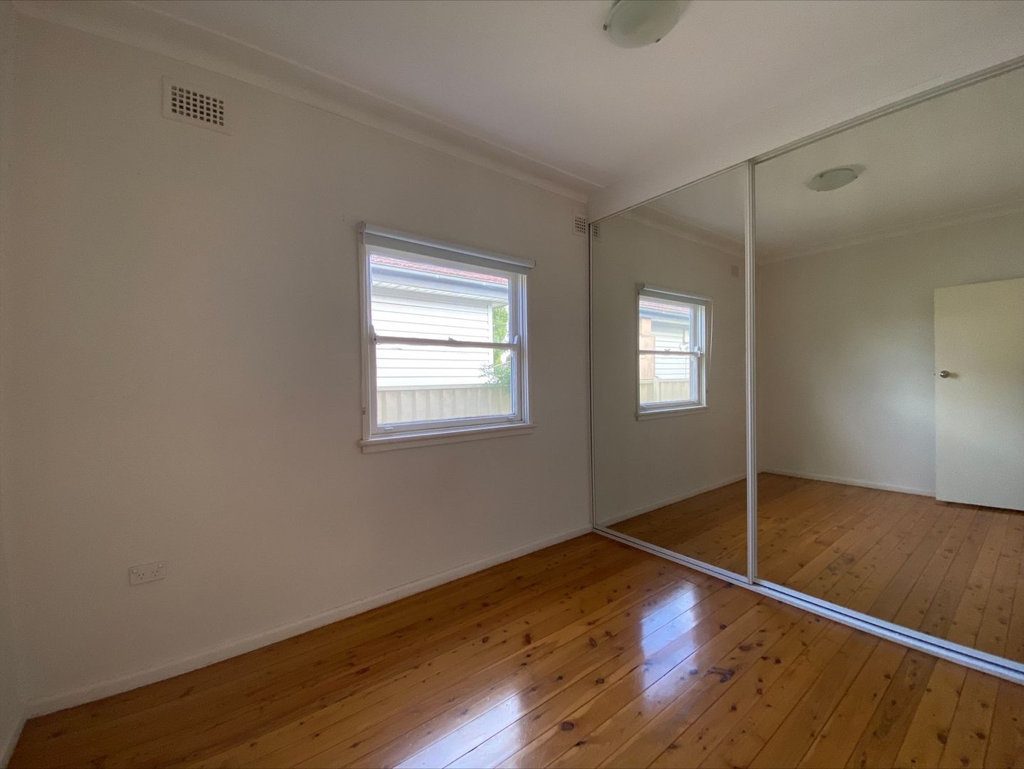 32 Woodview Rd, Oxley Park NSW 2760 - House For Rent | Domain