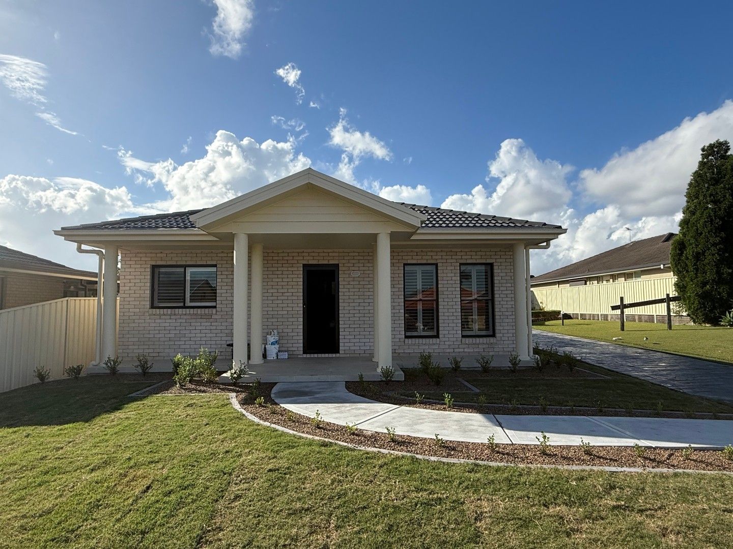 19 Lake View Crescent, Raymond Terrace NSW 2324 - House For Rent | Domain