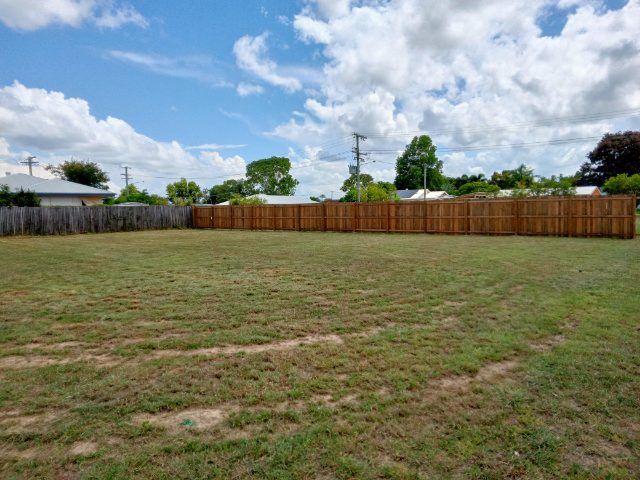 21 Josephine Cres, Rasmussen QLD 4815 | Domain