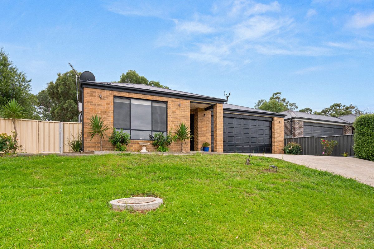 18 Hilltop Crescent, Heyfield VIC 3858 | Domain