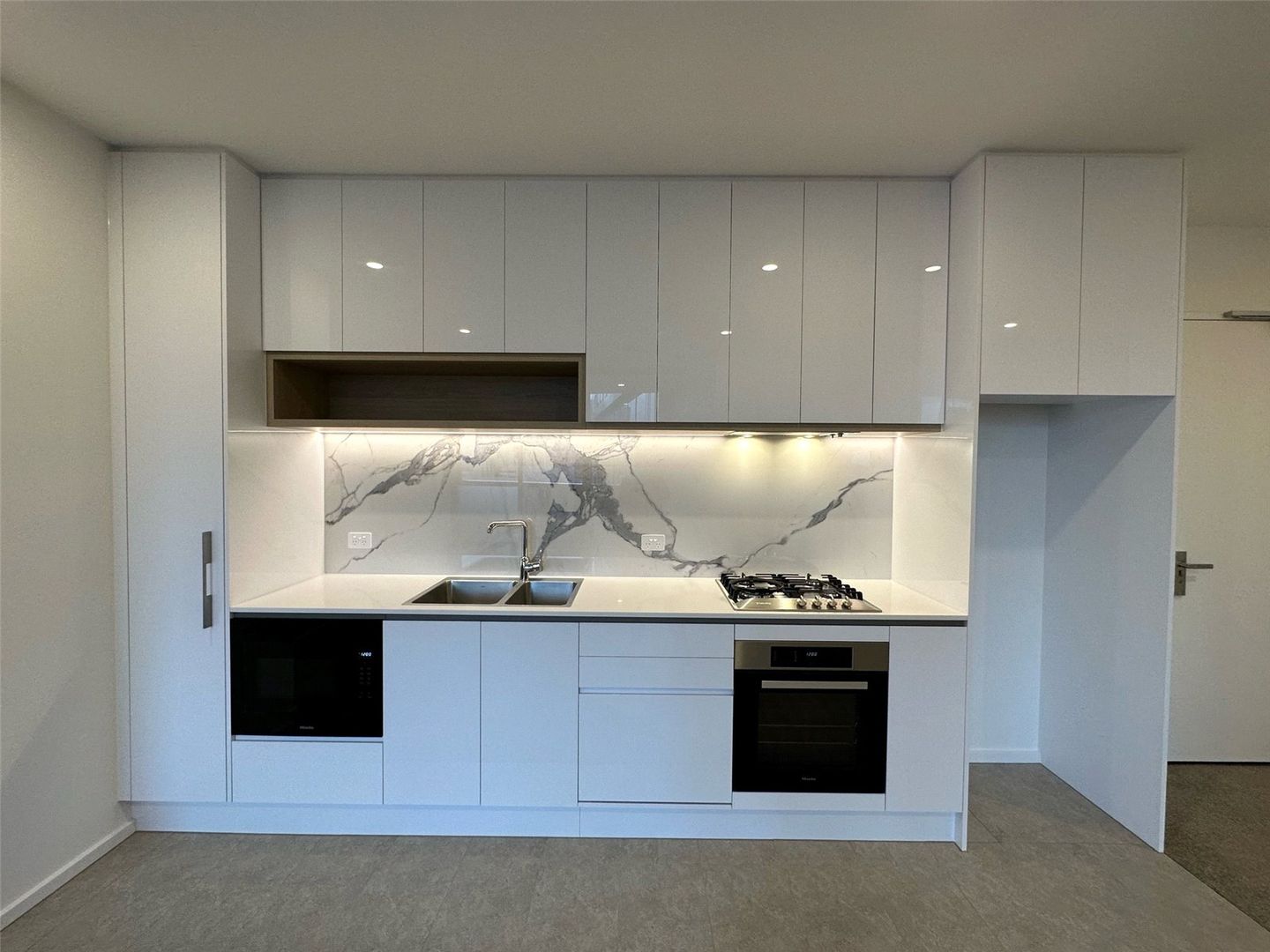 2111/81 City Road, Southbank VIC 3006 - Apartment For Rent - $630 | Domain