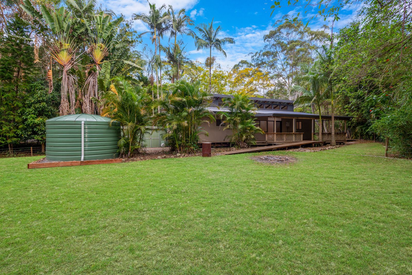 3 Fowler Court, Bonogin QLD 4213 - House For Rent | Domain