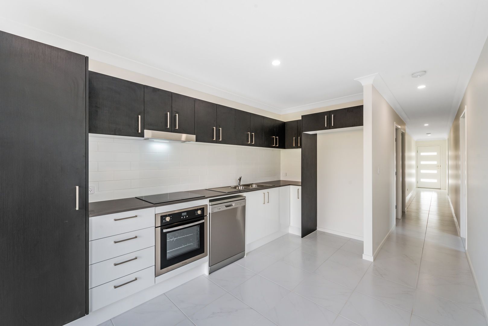 24A Dominique Way, Flinders View QLD 4305 - House For Rent - $430 | Domain