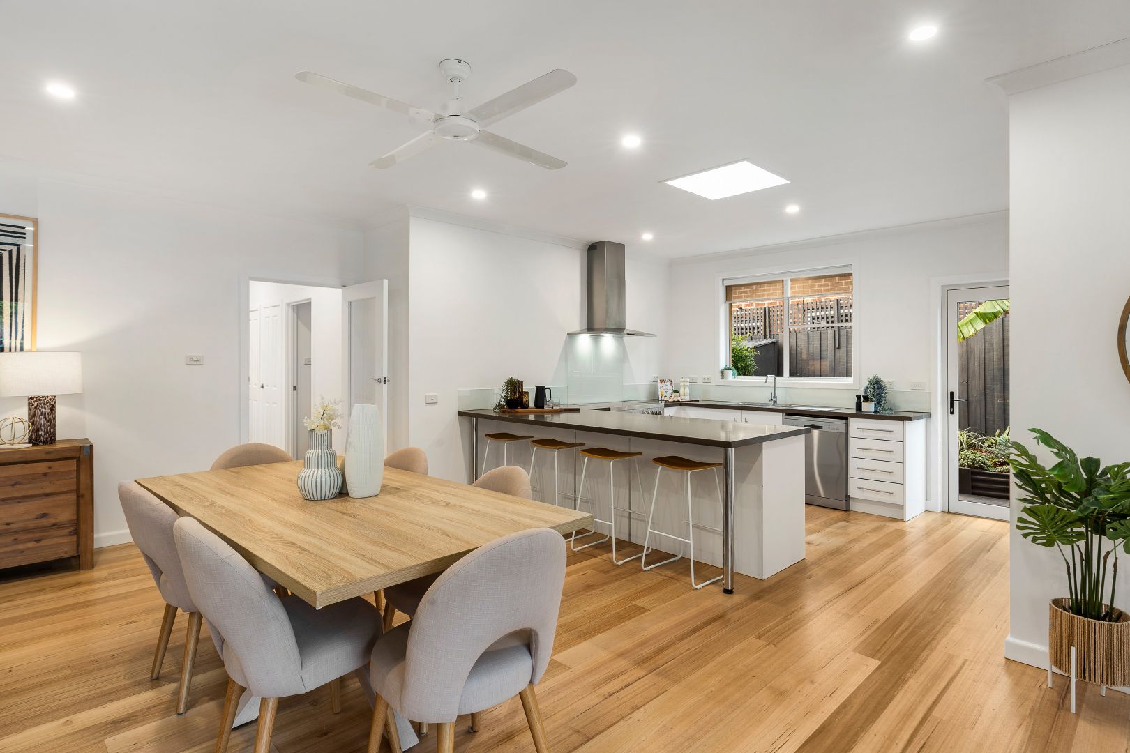 60 Graham Road, Highett VIC 3190 - House For Rent - $1,500 | Domain