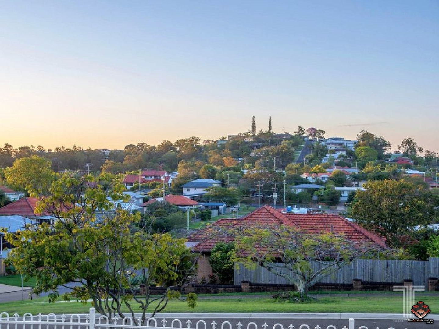 Mount Gravatt QLD 4122 - 3 beds house for Rent, $690 - 16786142 | Domain