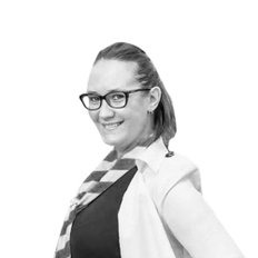 Kera Thomas | @realty | Real Estate Agent in Australia, Surfers ...