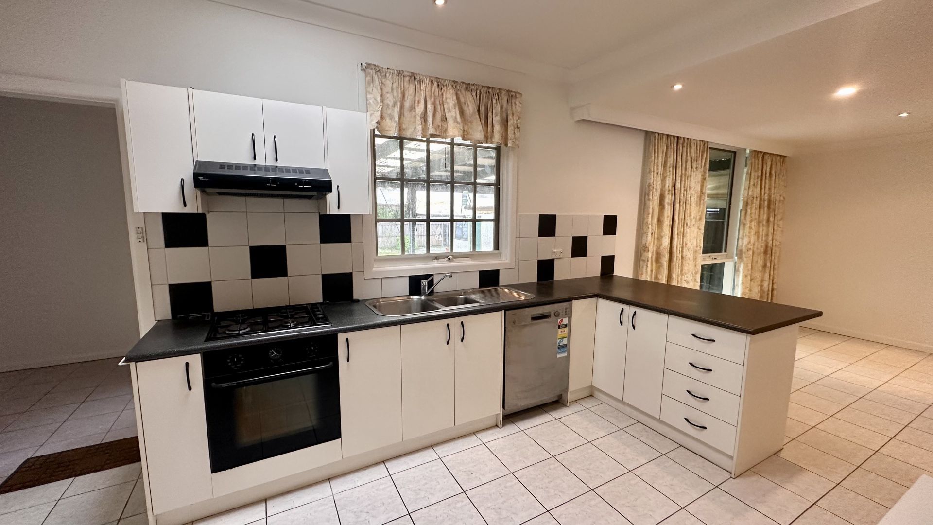9 Glenmer Street, Bentleigh VIC 3204 - House For Rent - $650 | Domain