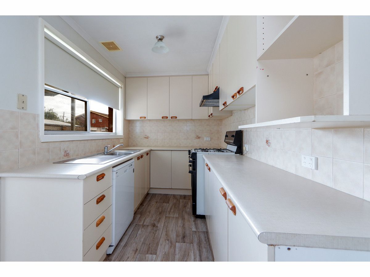 Sold 39 Jackson Avenue, Sale VIC 3850 on 13 Dec 2019 - 2015550410 | Domain