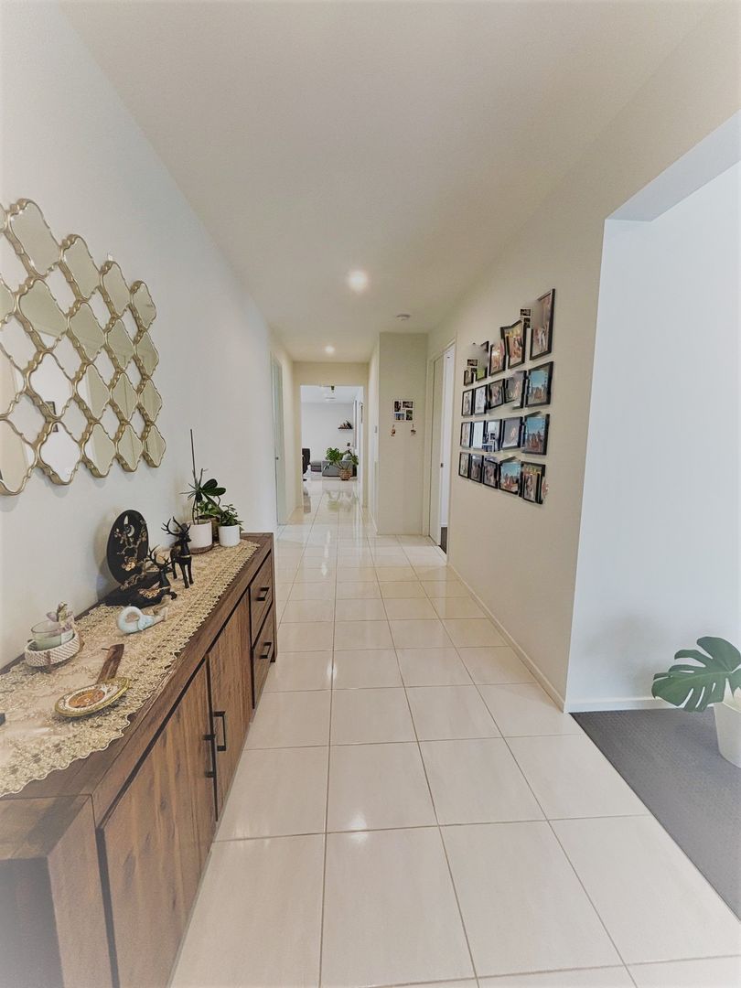 36 Bonhams Circuit, Manor Lakes VIC 3024 - House For Rent | Domain