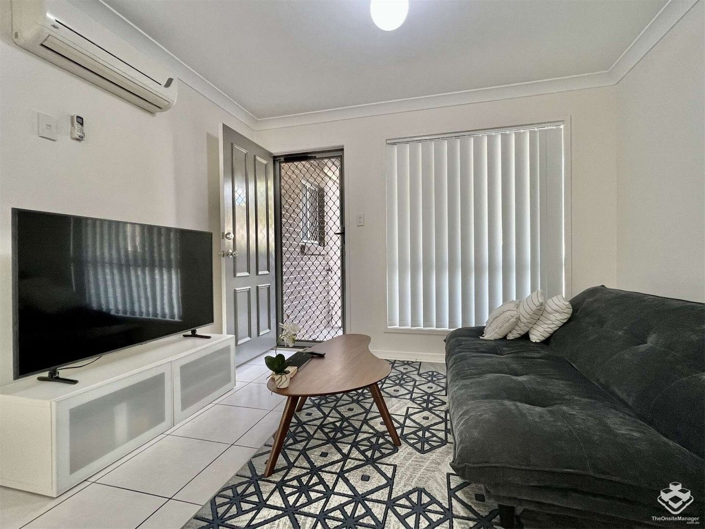 2311/2311 Logan Road, Eight Mile Plains QLD 4113 - Townhouse For Rent ...
