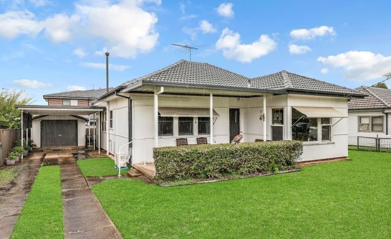 6 Gordon Street, St Marys NSW 2760 - House For Rent | Domain