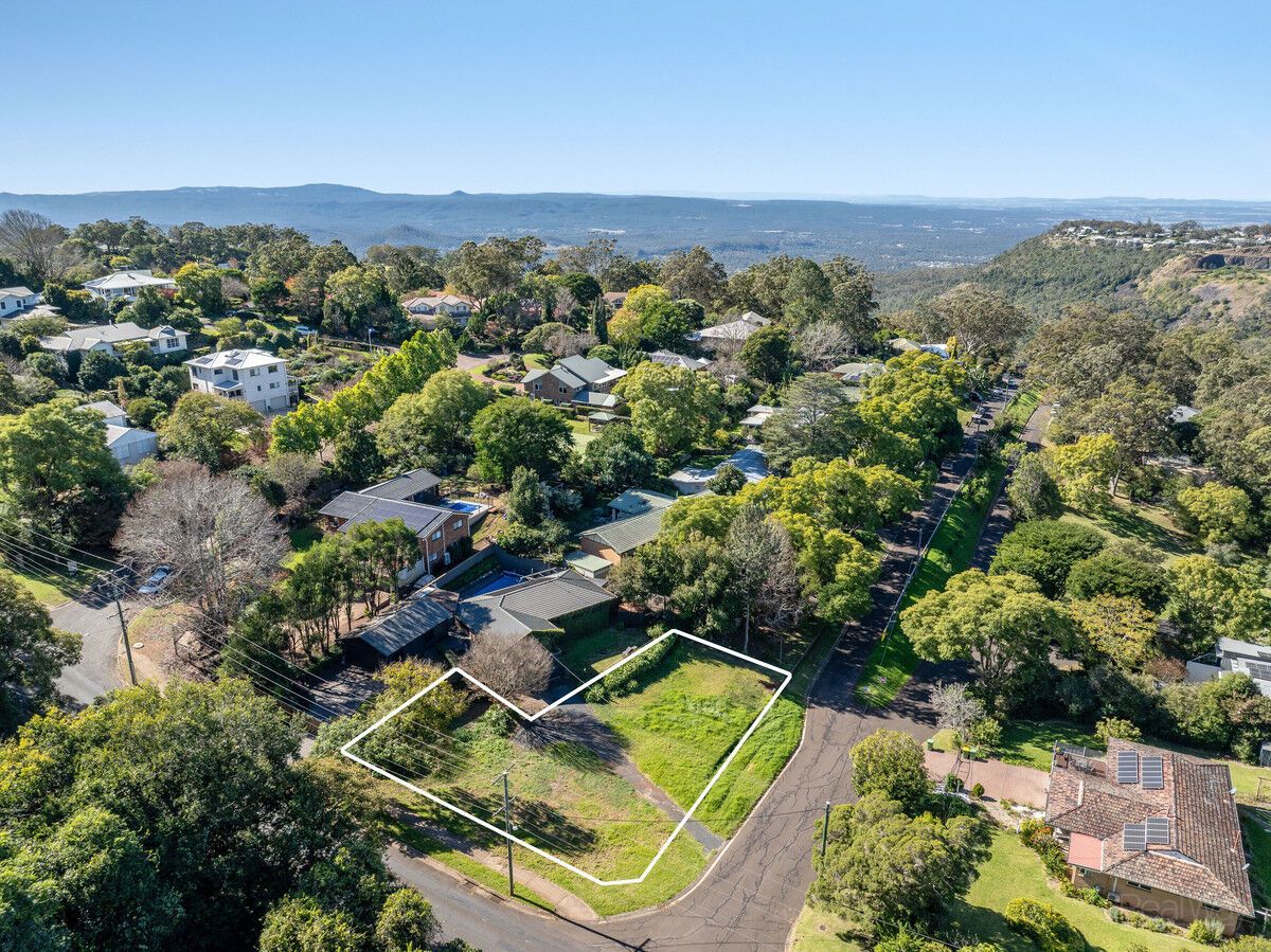 2/50 Mackenzie Street, Mount Lofty QLD 4350 | Domain