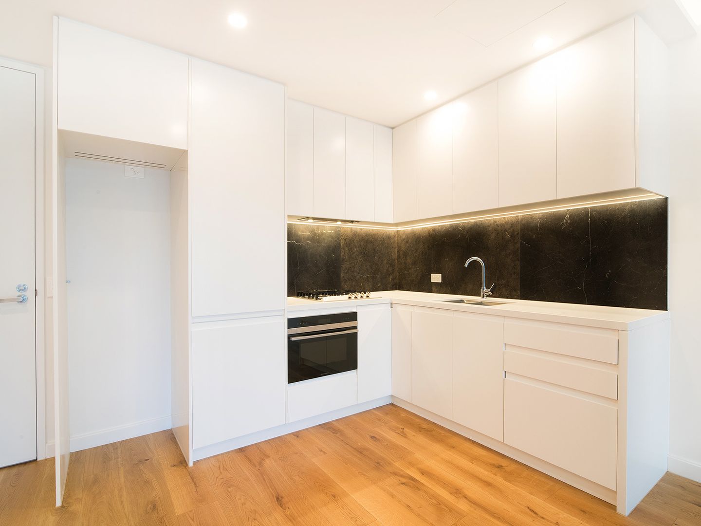 208/17 Albert Avenue, Chatswood NSW 2067 - Apartment For Rent | Domain