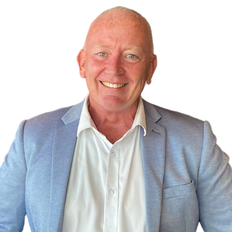 LJ Hooker Helensvale Pacific Pines | Real Estate Agency in Helensvale ...