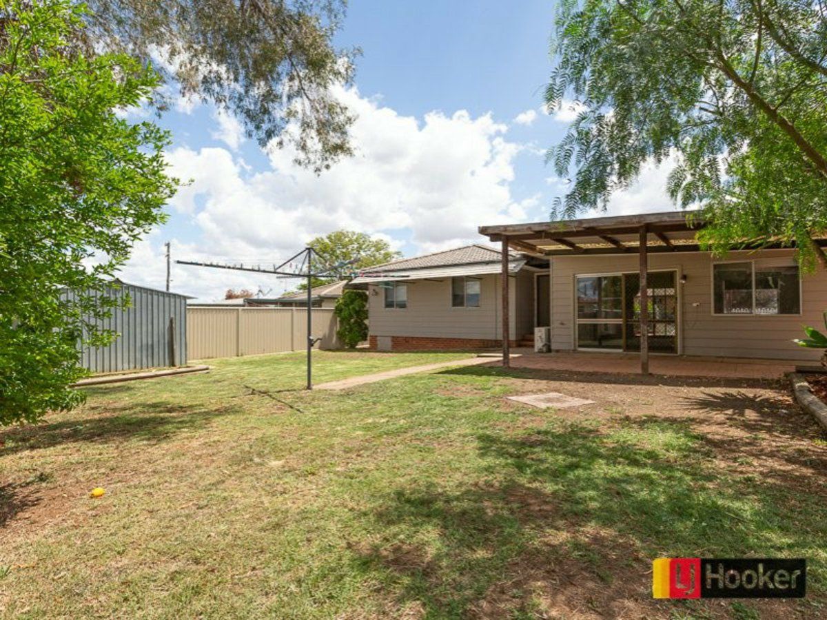 4 Fisher Road, Oxley Vale NSW 2340 - House For Rent | Domain