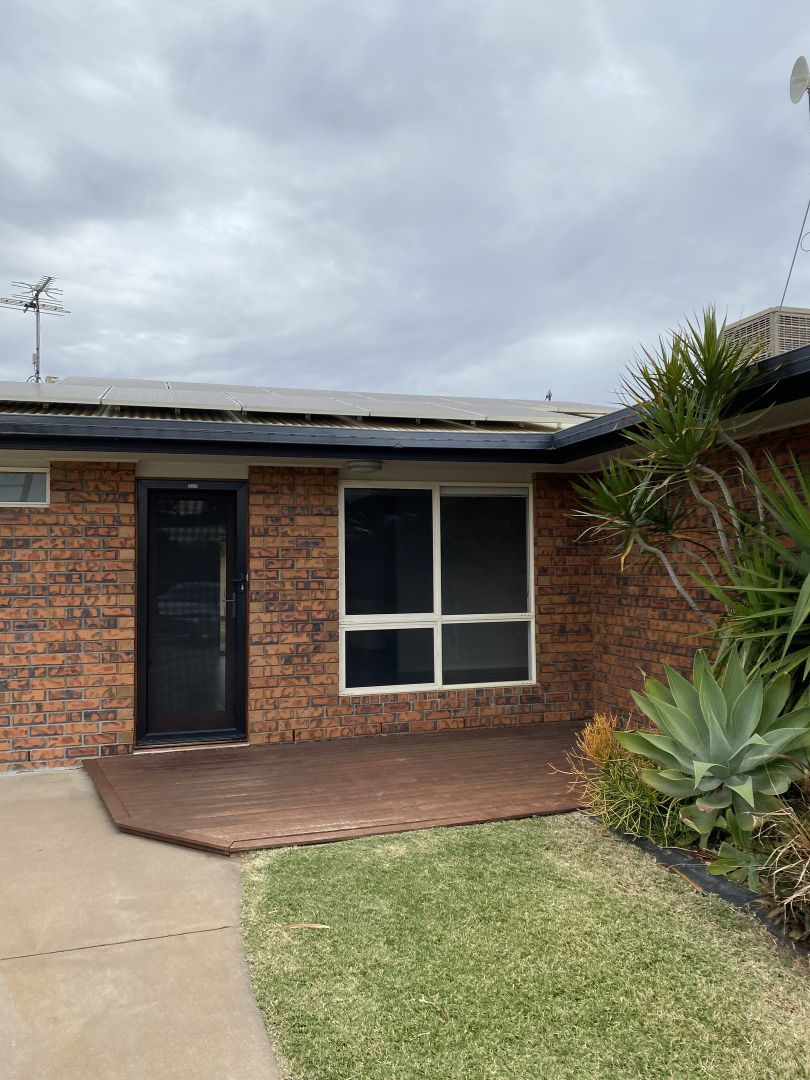 4 Reo Place, Emerald QLD 4720 - House For Rent - $600 | Domain