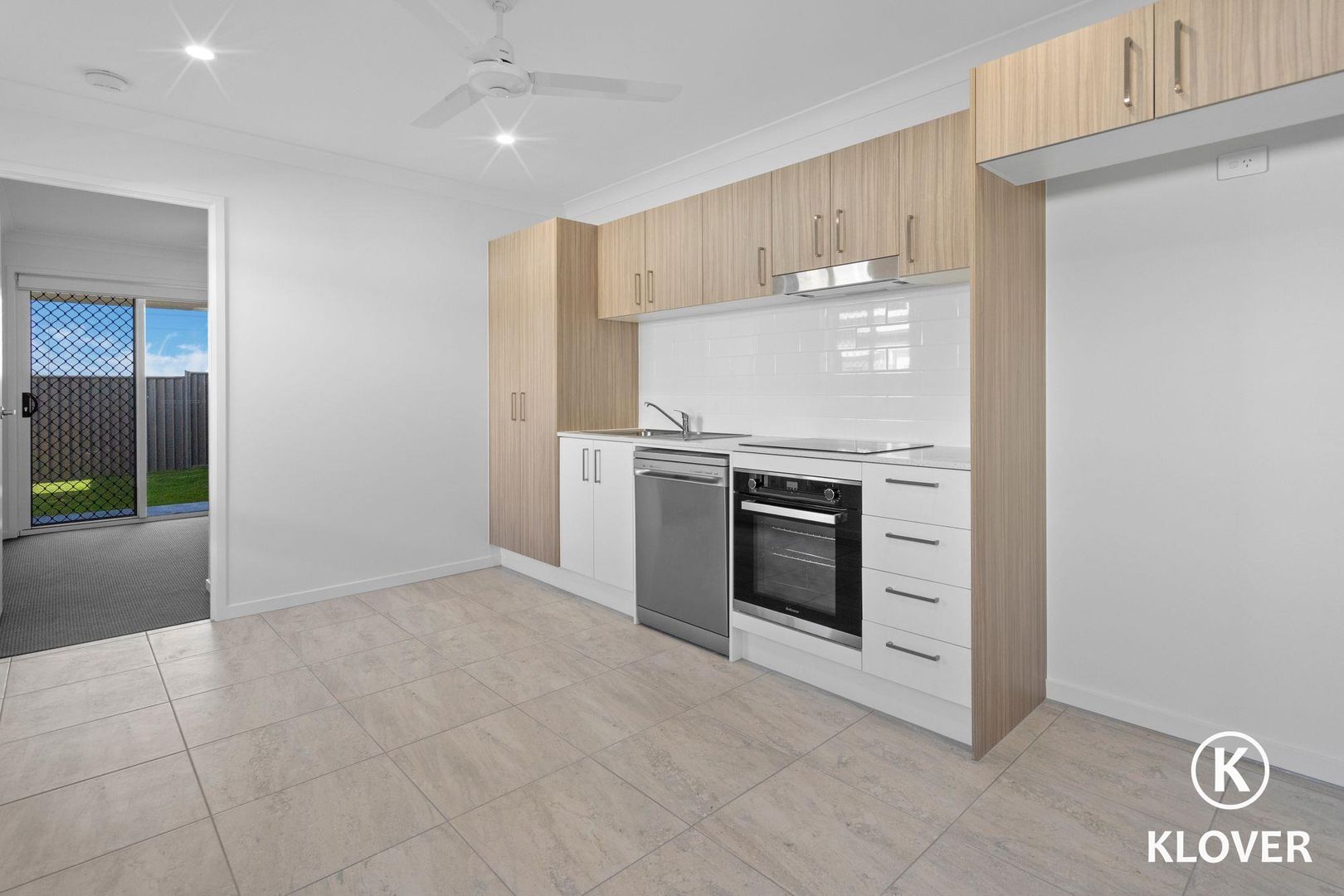 7B Royal Street, Park Ridge QLD 4125 - Duplex For Rent | Domain