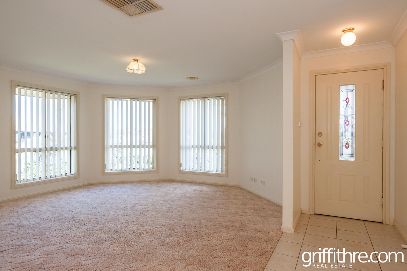 54 Nelson Drive, Griffith NSW 2680 - Apartment For Rent - $450 | Domain