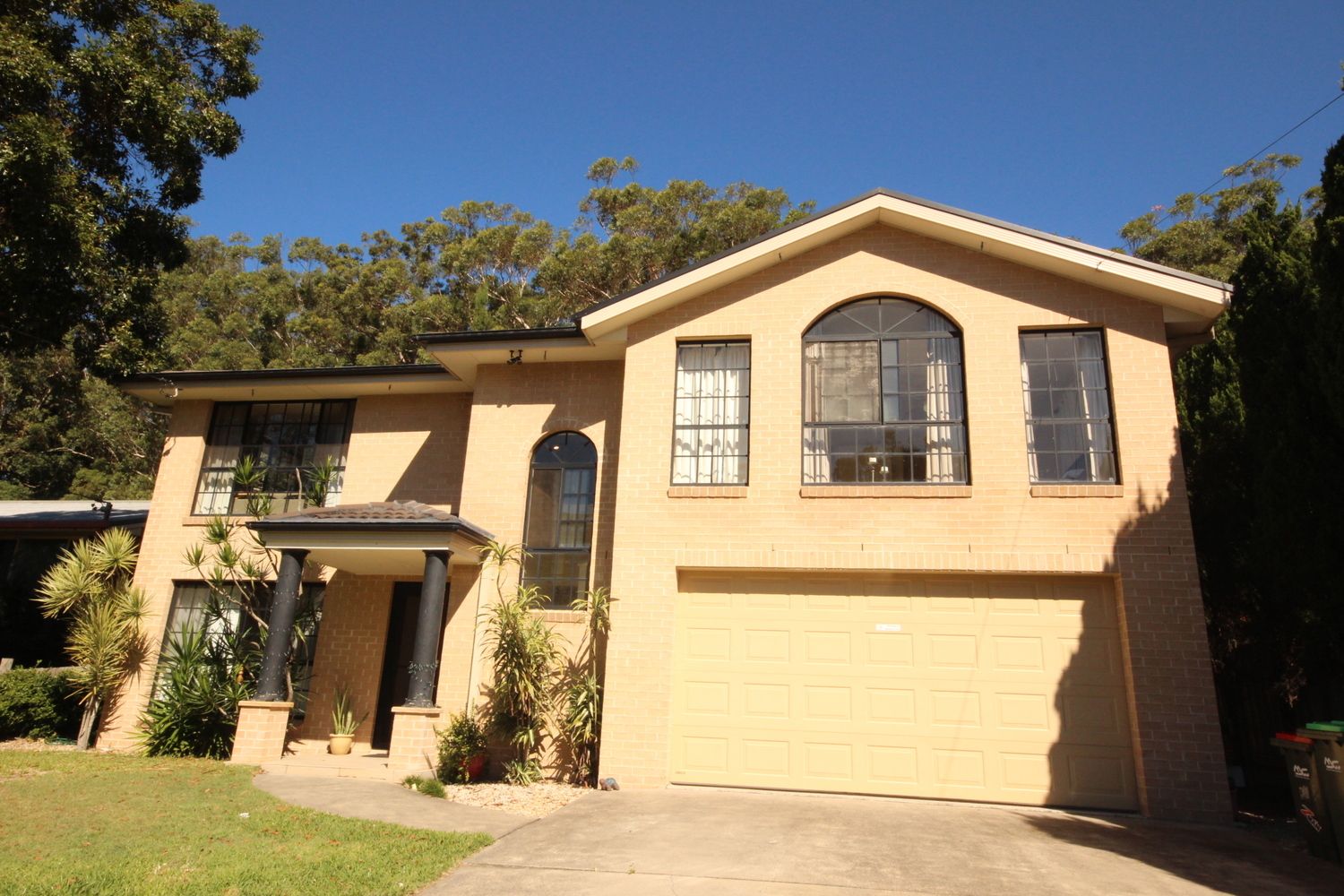 151 Green Point Drive, Green Point | Property History & Address ...