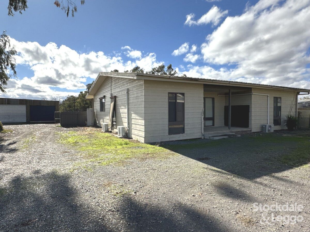 585 Old Dookie Road, Shepparton East VIC 3631 - House For Rent | Domain