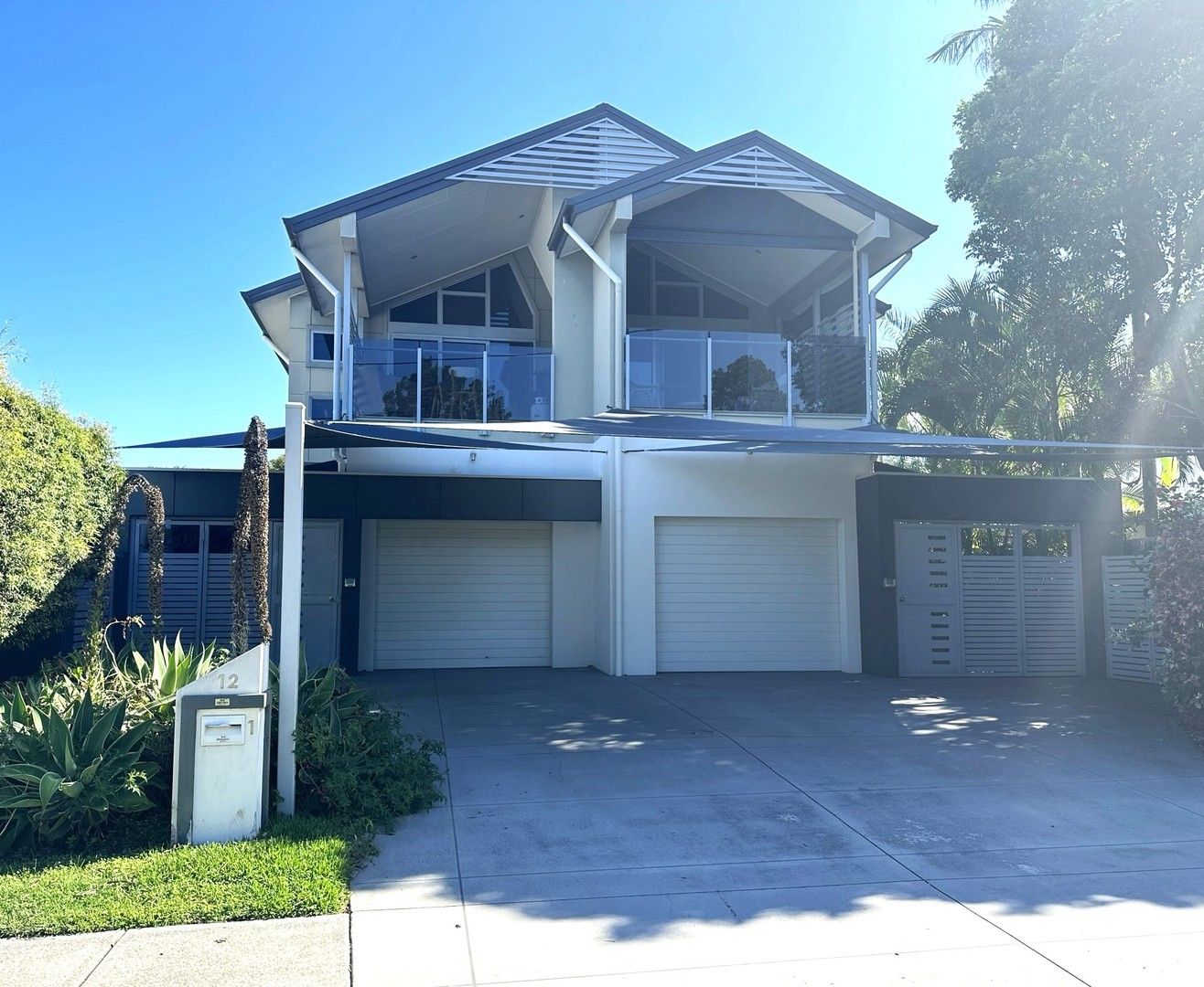 1/12 Abalone Avenue, Paradise Point QLD 4216 - Townhouse For Rent ...