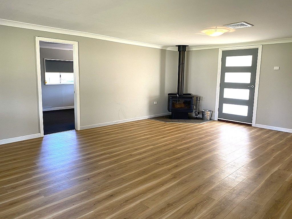41-45 Layton Street, ILLABO, Junee NSW 2663 - House For Rent - $420 ...