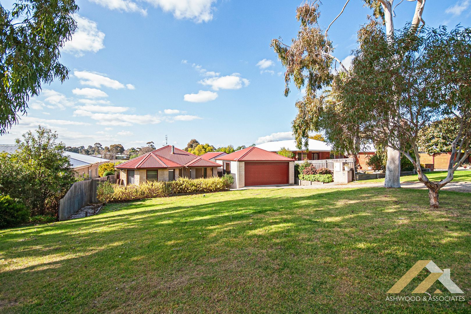 31 Riley St, Bairnsdale VIC 3875 | Domain