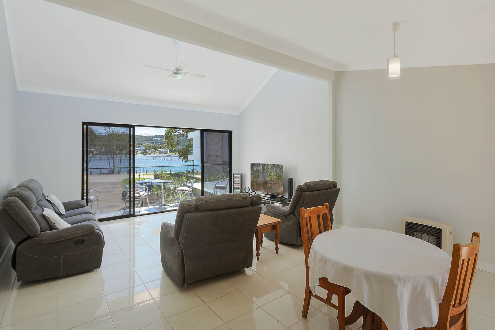 6/30 Fishpen Road, Merimbula NSW 2548 - Townhouse For Rent | Domain