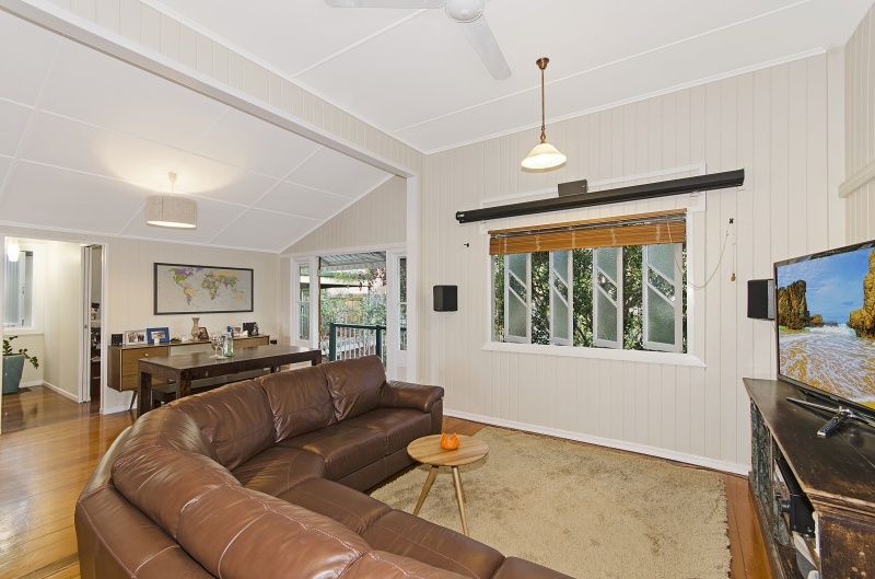 37 Stagpole St, West End QLD 4810 - House For Rent | Domain