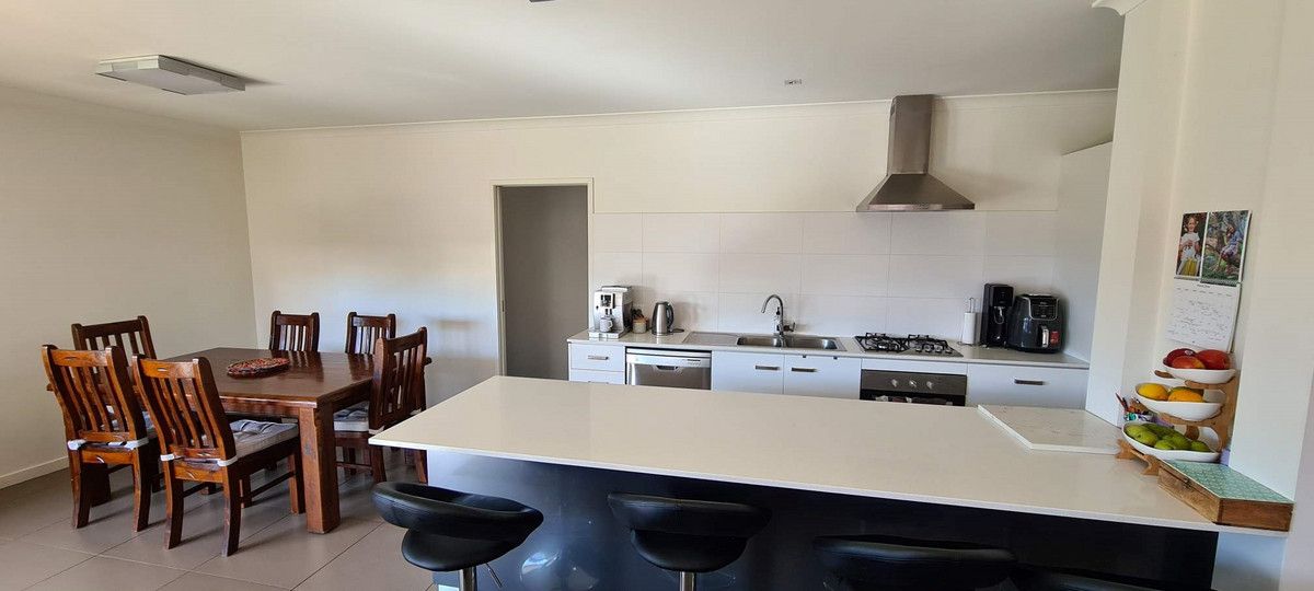 137 Kent Road, Hamilton VIC 3300 - House For Rent | Domain