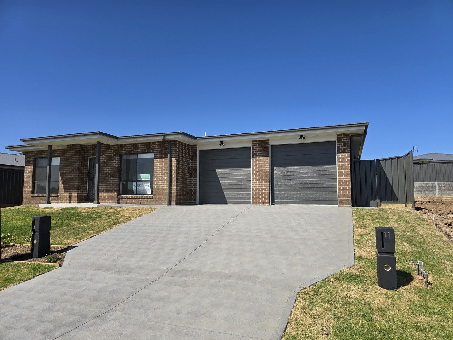 11 Stringer Avenue, Gillieston Heights NSW 2321 - House For Rent - $590 ...