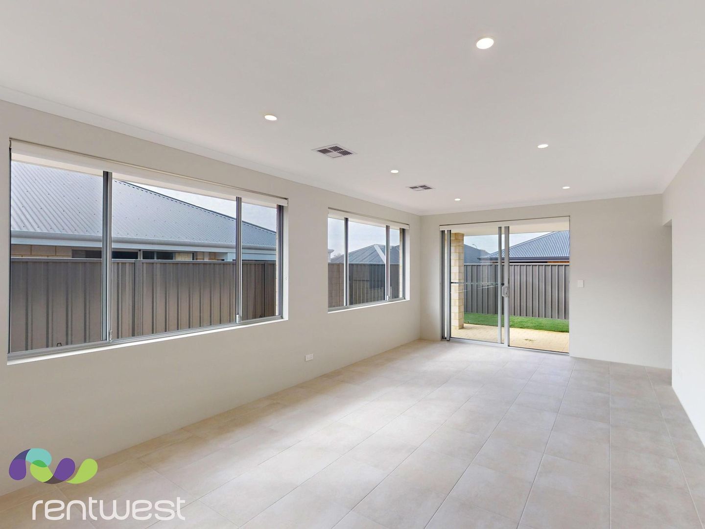 14 Koolbardi Street, Halls Head WA 6210 - House For Rent - $600 | Domain