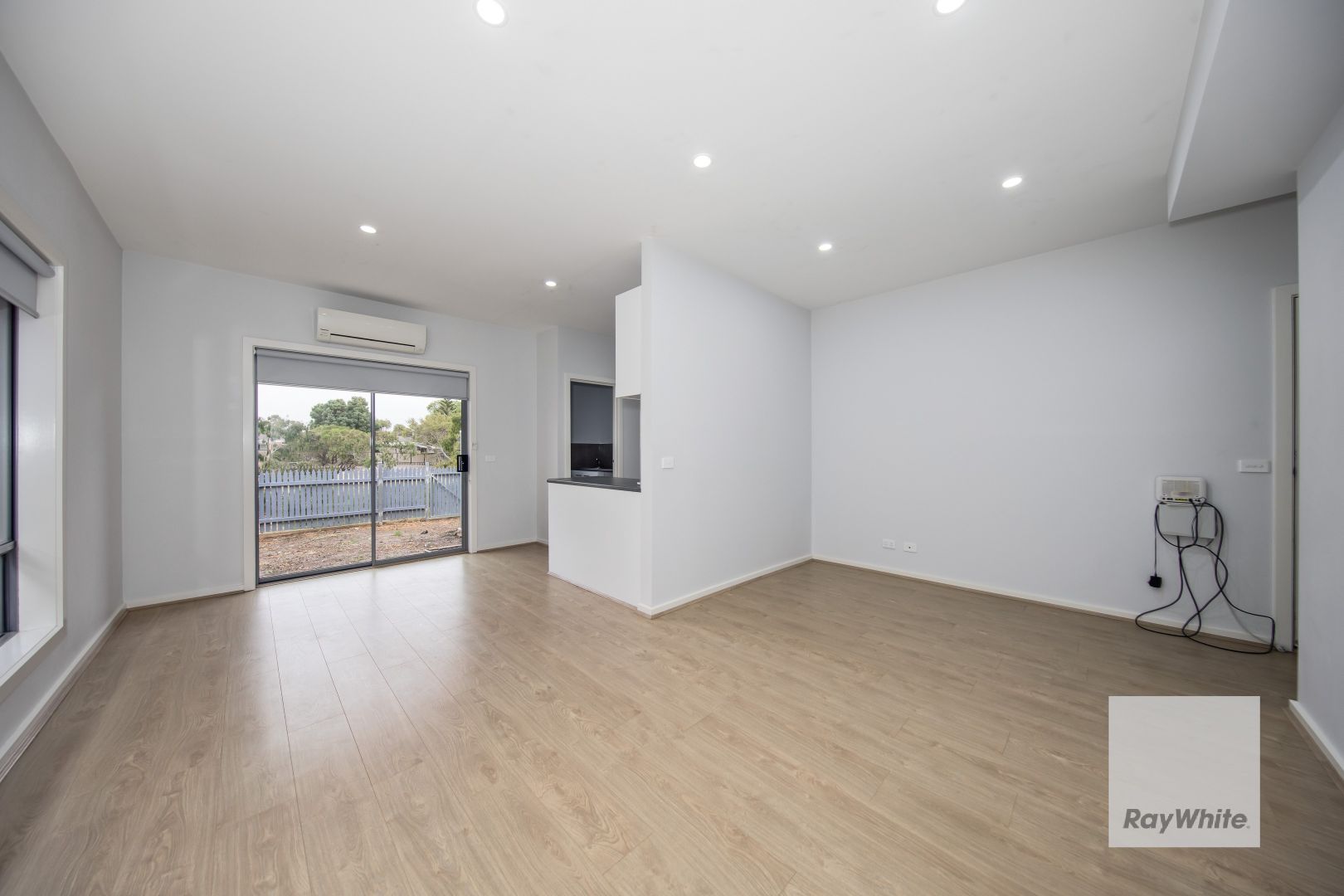 7/30 Rockbank Road, Ardeer VIC 3022 - House For Rent - $415 | Domain