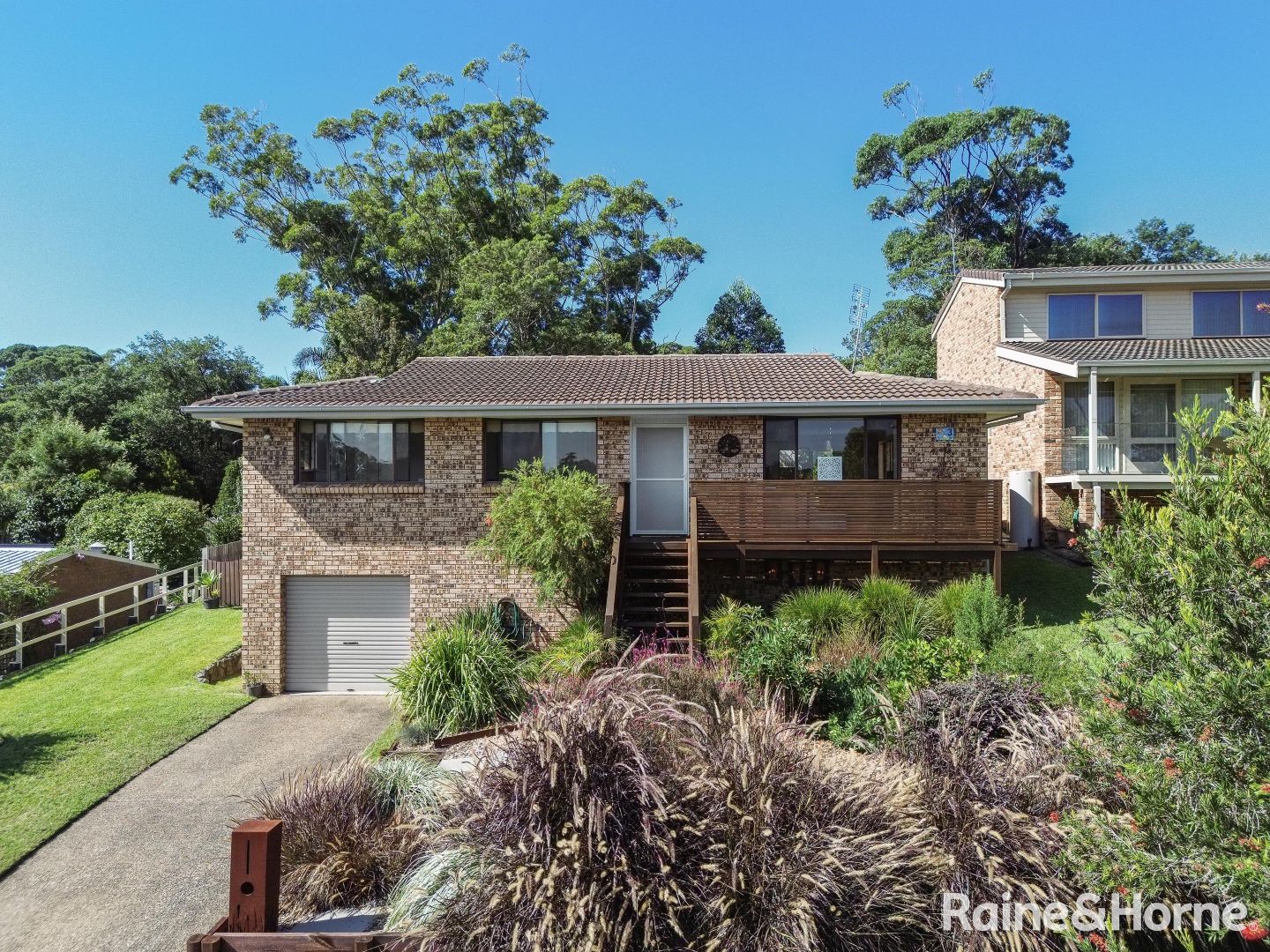 3 Bond Place, Mollymook Beach NSW 2539 | Domain