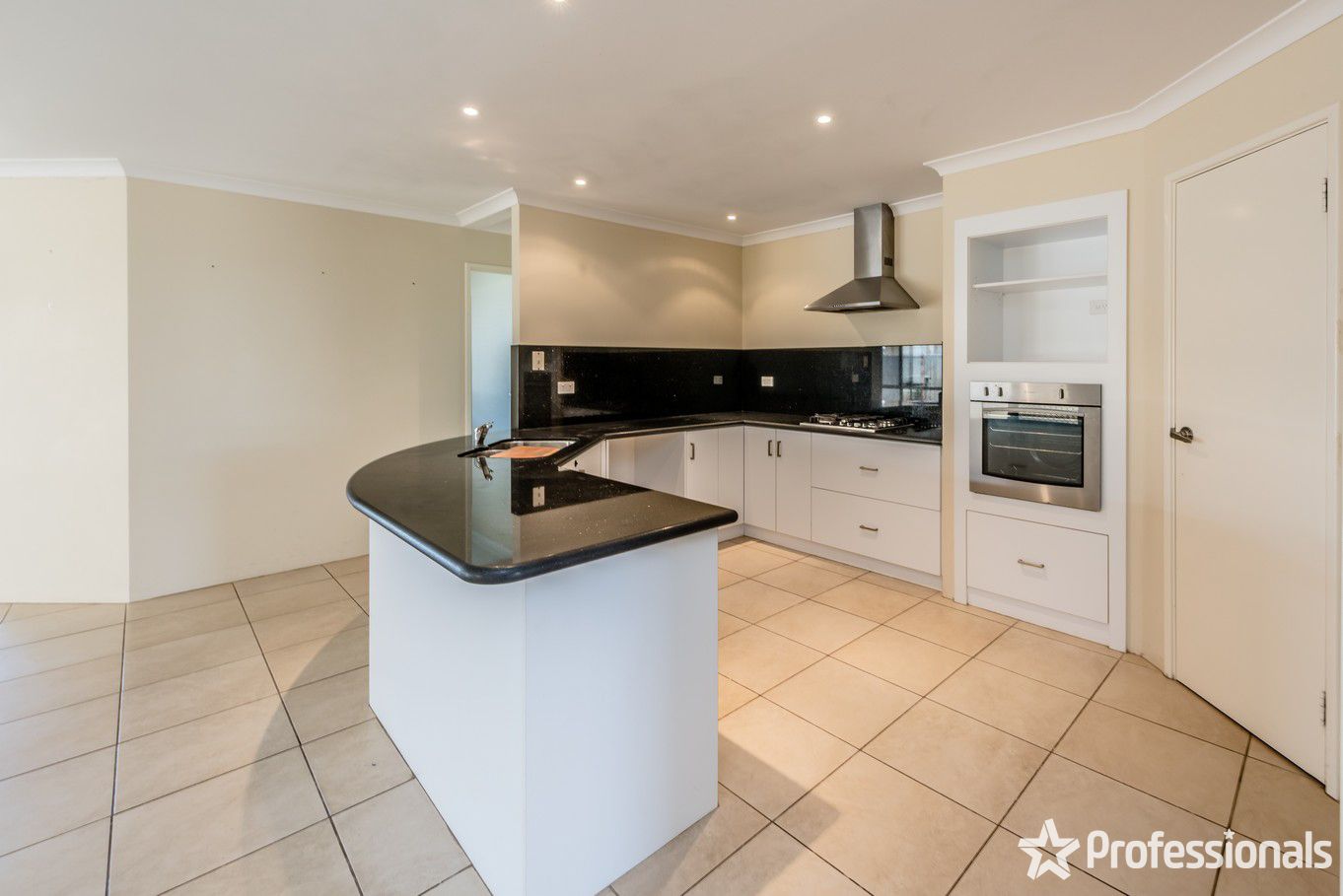 10 Portside Road, Drummond Cove WA 6532 - House For Rent - $580 | Domain