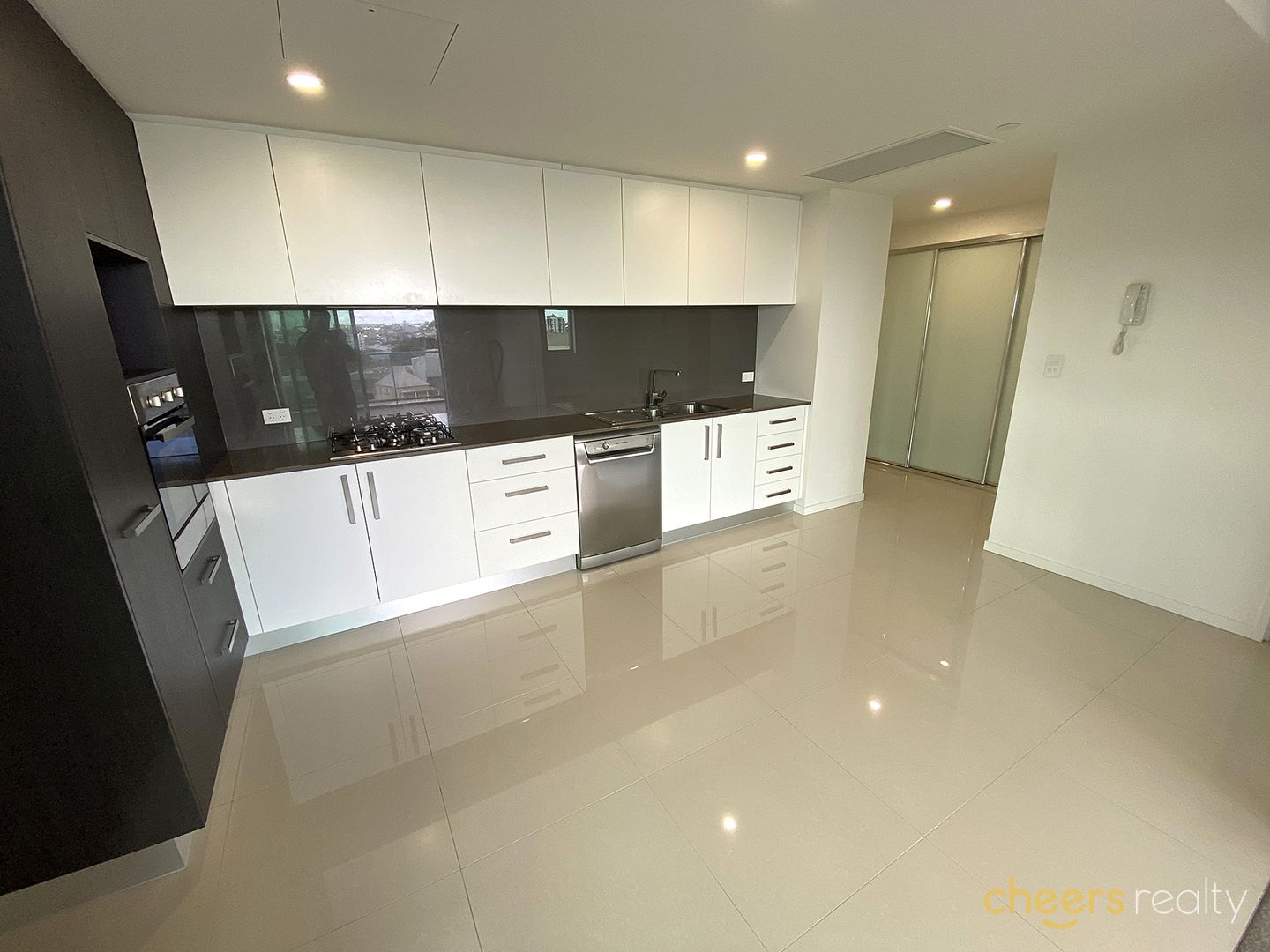 37/27 Manning, Milton QLD 4064 - Apartment For Rent - $550 | Domain