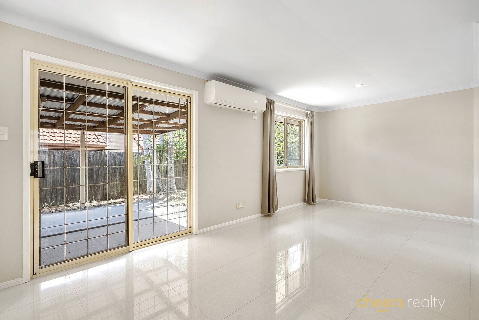 30 Collinson Street, Runcorn QLD 4113 - House For Rent - $580 | Domain