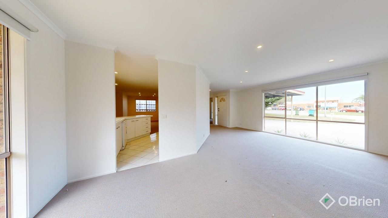 10 Homestead Road, Berwick VIC 3806 - House For Rent | Domain