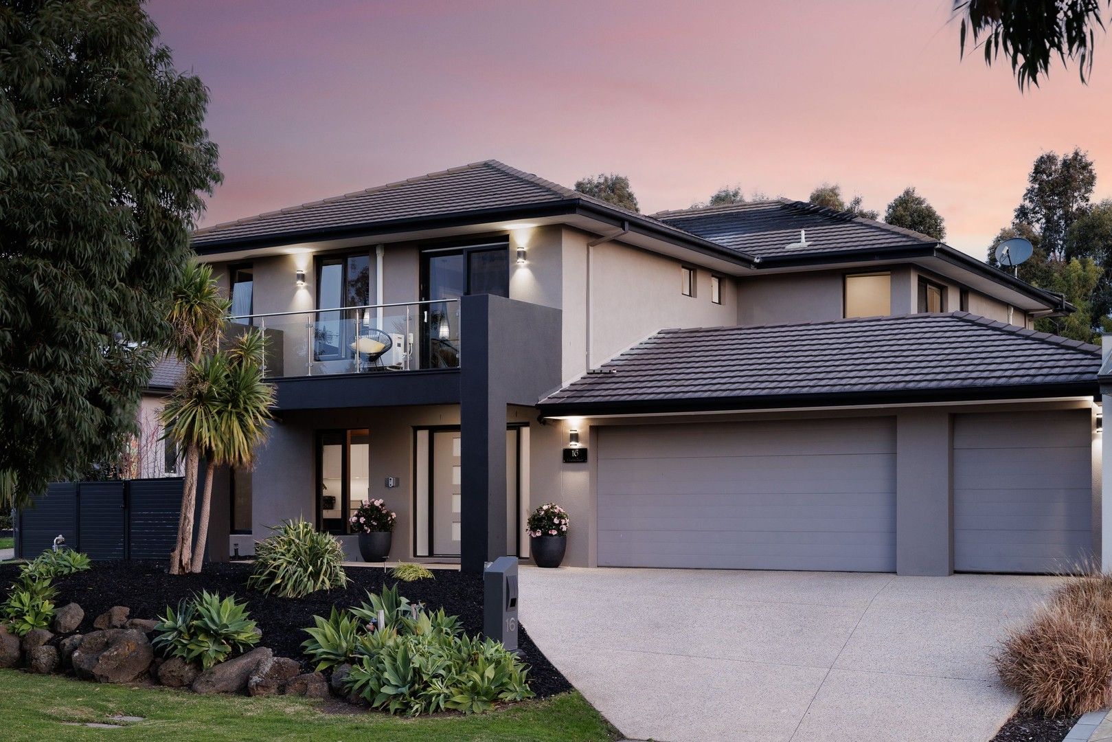 16 COROWA PLACE, Sandhurst VIC 3977 | Domain