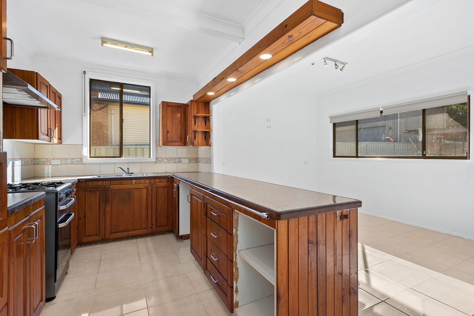 64 Albert Street, Unanderra NSW 2526 - House For Rent | Domain