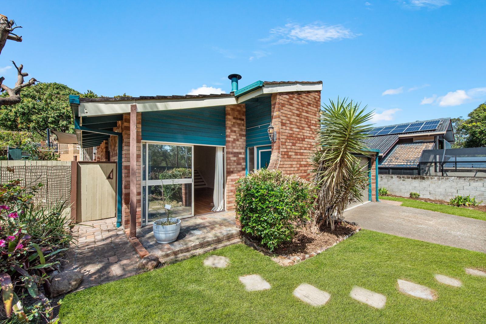 126-128 Fig Tree Pocket Road, Chapel Hill QLD 4069 - House For Rent ...